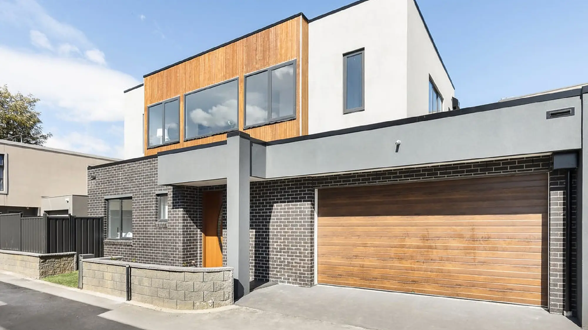 Airdrie Court – YMZ Projects